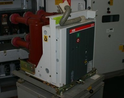 ABB HD4 六氟化硫断路器 VD4 中压真空断路器 高压断路器 - 一途实业（上海）有限公司官网-ABB、汇川变频器、电机、PLC授权代理